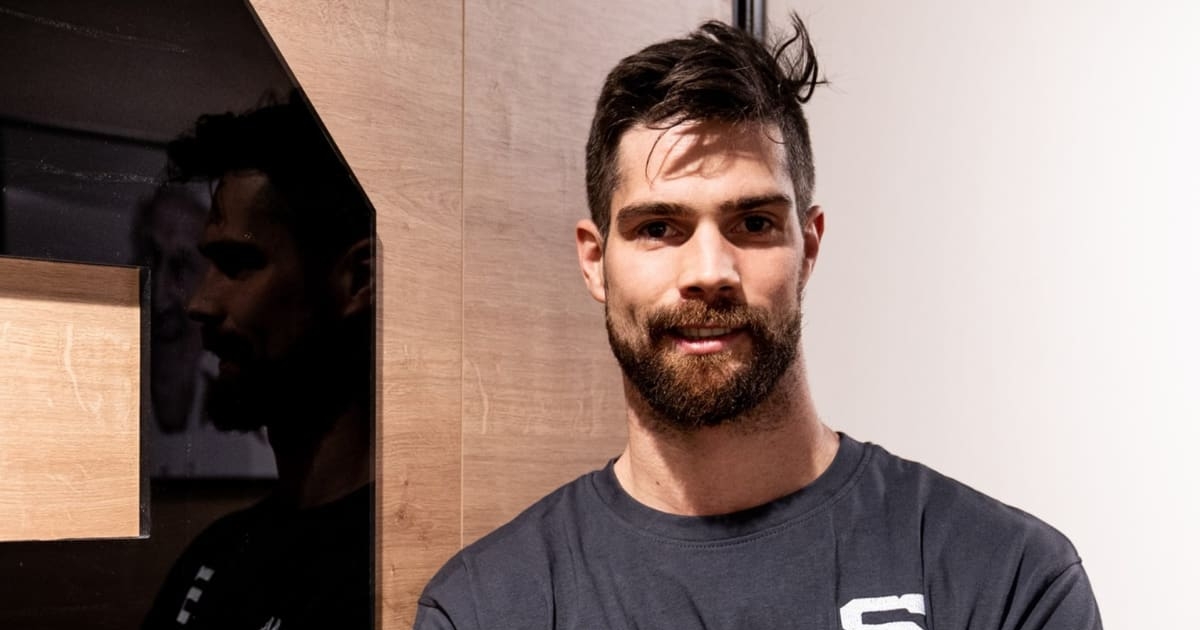 Jak bydlí hokejista Alexander Salák se svou krásnou rodinou - In ...